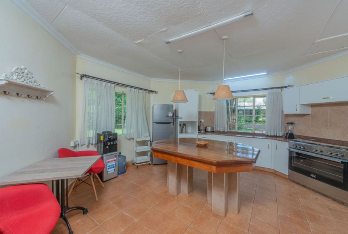 4.3 Acre Karen Estate with Two Furnished Homes and Pool – Newpoint